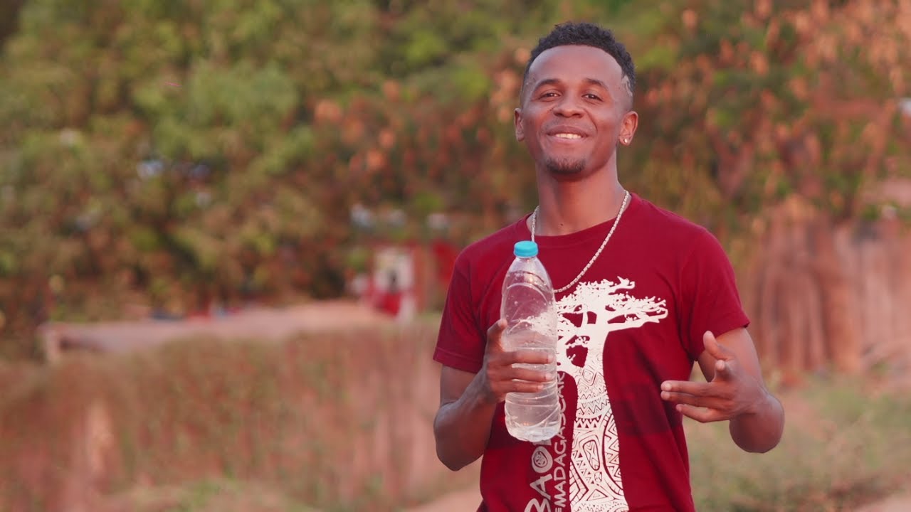 Zarina by Lico Kininike from Madagascar | Popnable