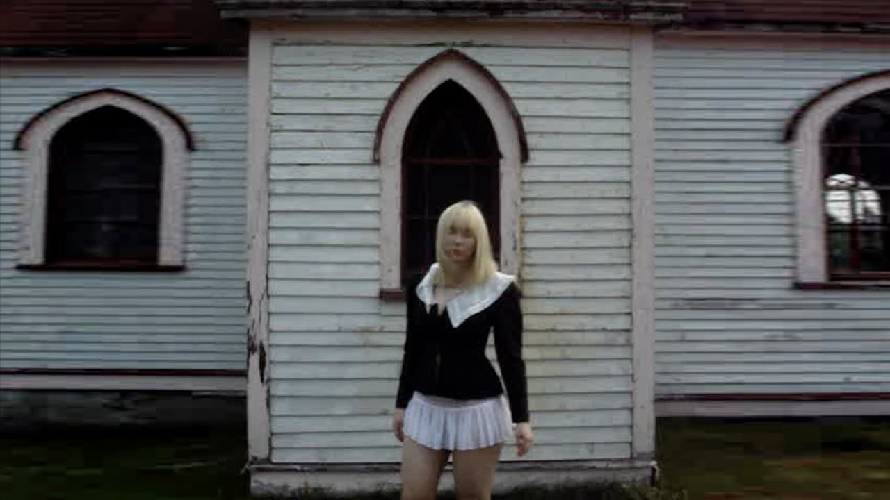 Lyrics & Translations of GIRLS ON THE INTERNET by Elita | Popnable