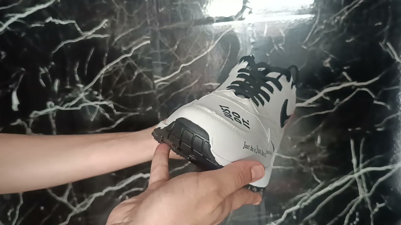 Tênis Masculino preto branco casual Oferta