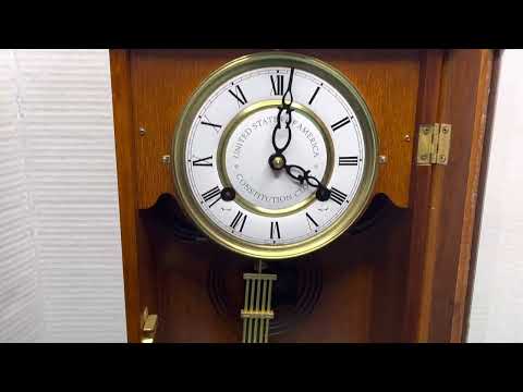 DEMO WIND UP CLOCK UNITED STATES OF AMERICA CONSTITUTION CLOCK