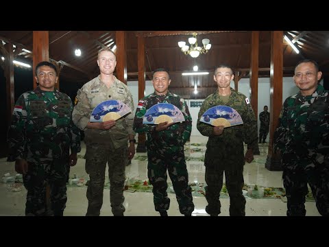 Serunya Delegasi dari Jepang dan Amerika Ngeliwet dengan Ksatria 330 Tri Darma