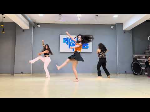 Lazy Lamhe | Jazz Dance | Disha Dandona Choreography | Right Moves Academy of Dance