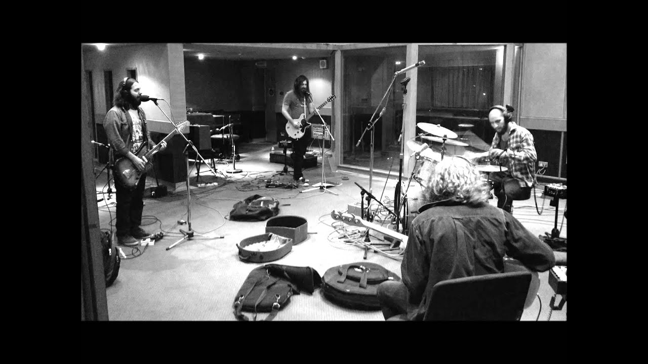 Stoner doom Acid and the deadbeats? - Guitardoor