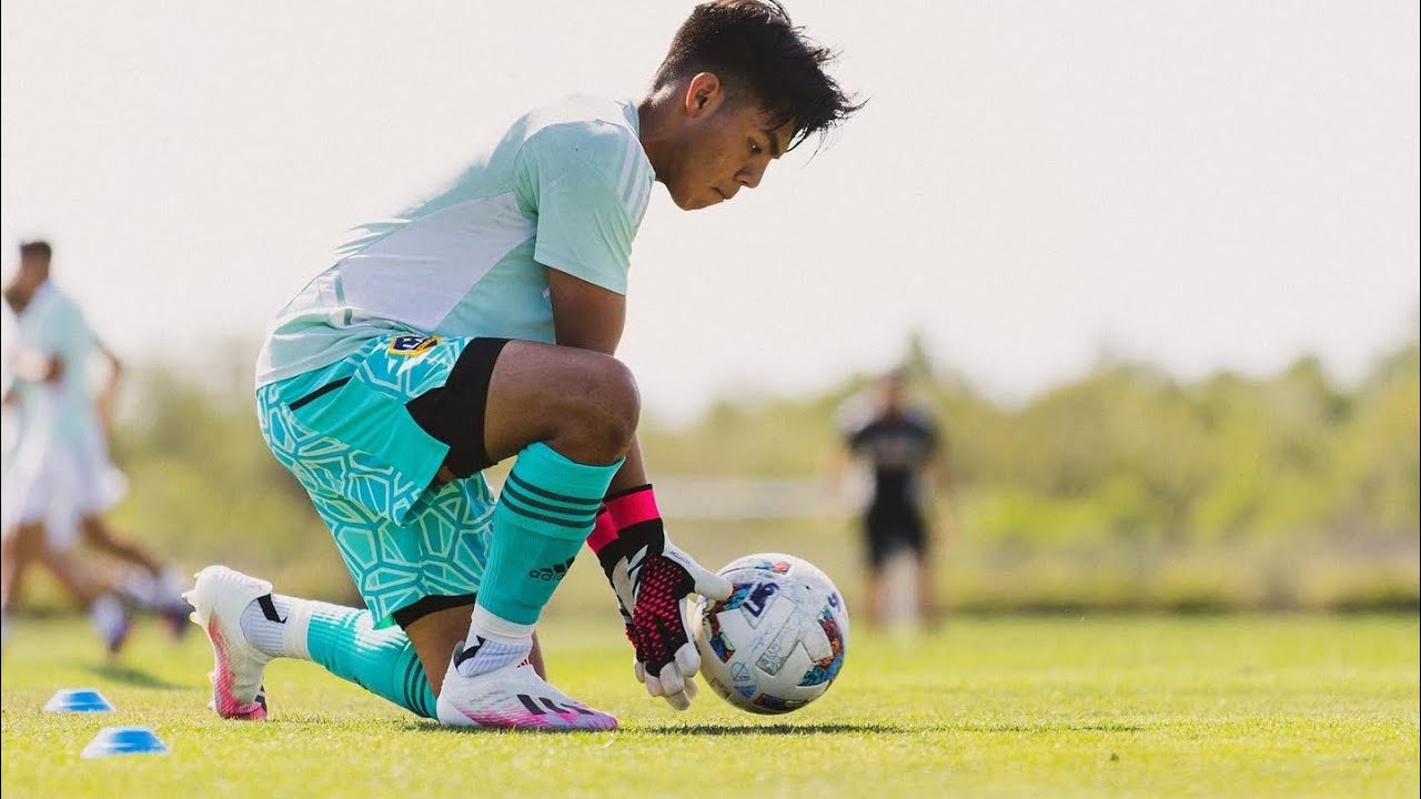 LA Galaxy Academy GK : Michael Gale / 2022 - 2023