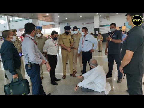 Chhatisgarh CM Stopped By Cops At Lucknow Airport | Bhupesh Baghel Sits On Dharna | Lakhimpur