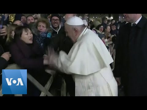 Pope Francis Breaks Free From Woman’s Clutch