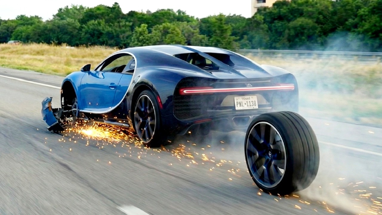 Idiots In Supercars Caught on Camera