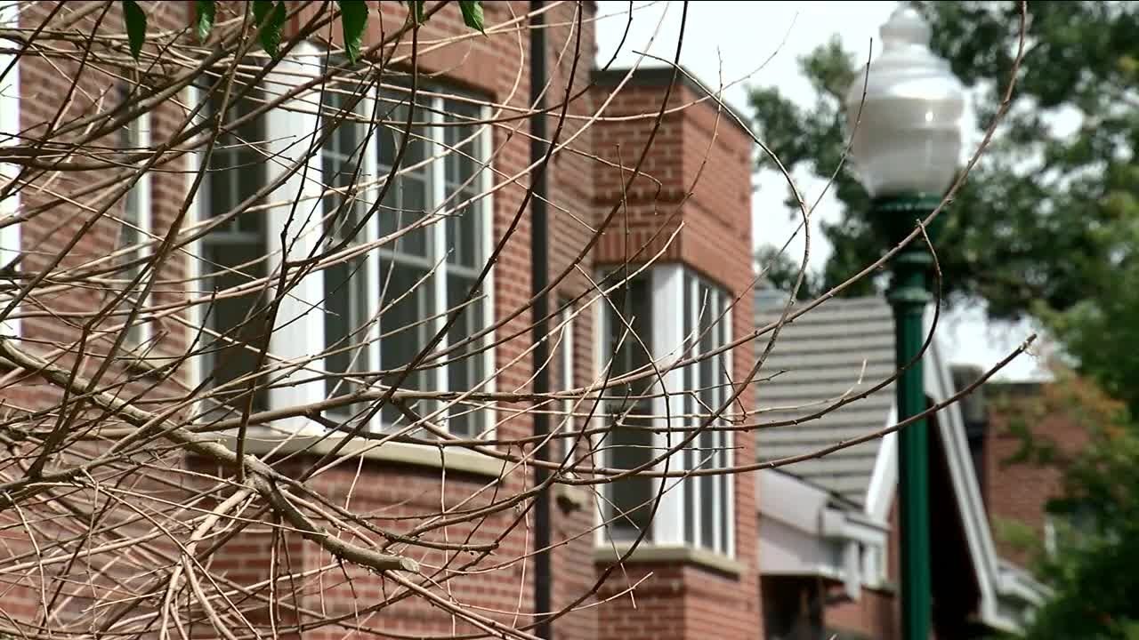 Students complain about quarantine conditions at Regis University