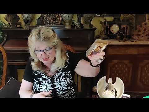 Battle Of Billionaire Giants; Trump Vs Musk. Predictions By Psychic Violetta.