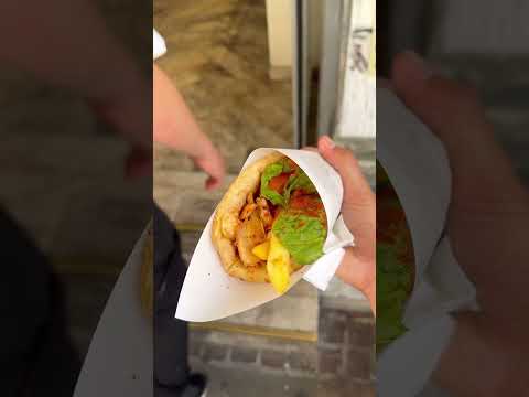This is the best gyro in Greece! ๐คค๐ฅ๐ฌ๐ท #shorts #gyro #greekfood