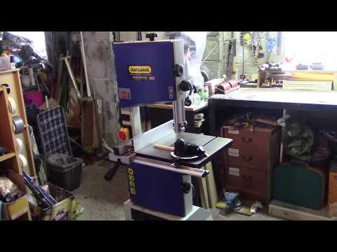 New Charnwood BS250 Bandsaw Unboxing and Set Up
