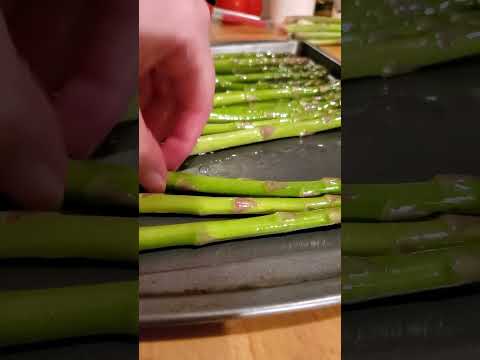 Baked Asparagus 🌿
