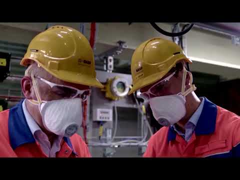 BASF earnings drop faster than expected | REUTERS