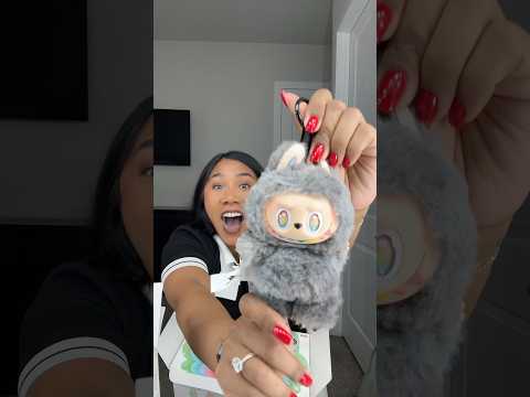 Labubu big into energy unboxing until I get the SECRET #labubu #labubuunboxing #bigintoenergylabubu