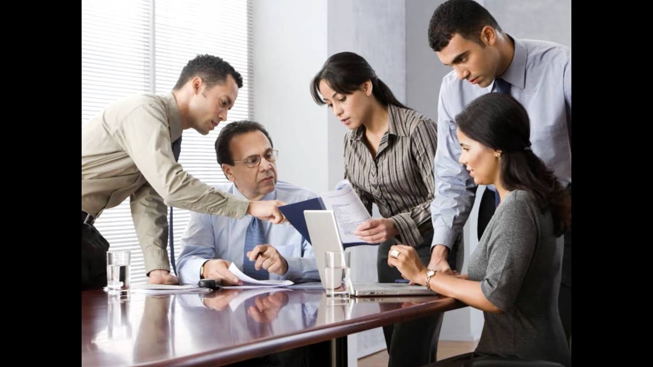 Optimize business processes with workflows and dialogs