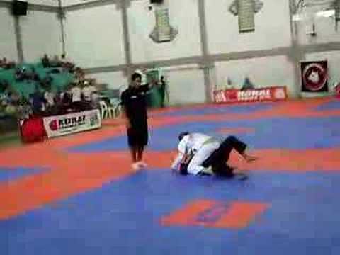 Larissa Canuto jiu-jitsu
