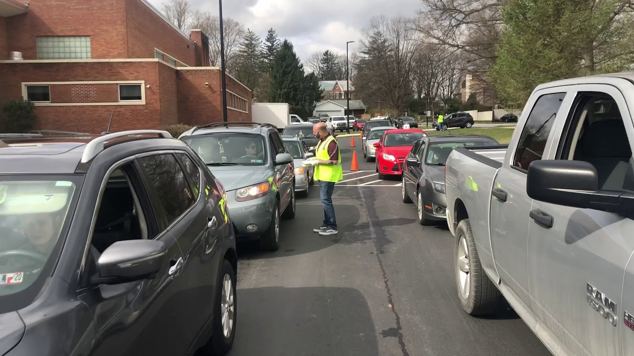 Mechanicsburg School District distributes loaner electronic devices to students