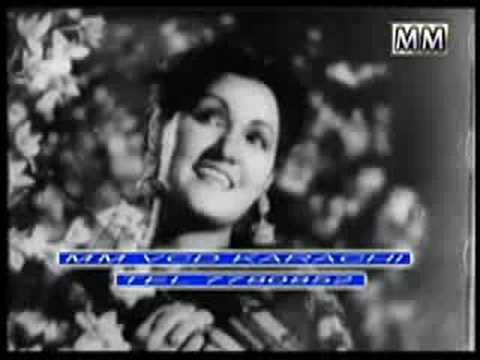 Noor Jahan... Abb Chand Niklne Wala Hai . (Zeenat)