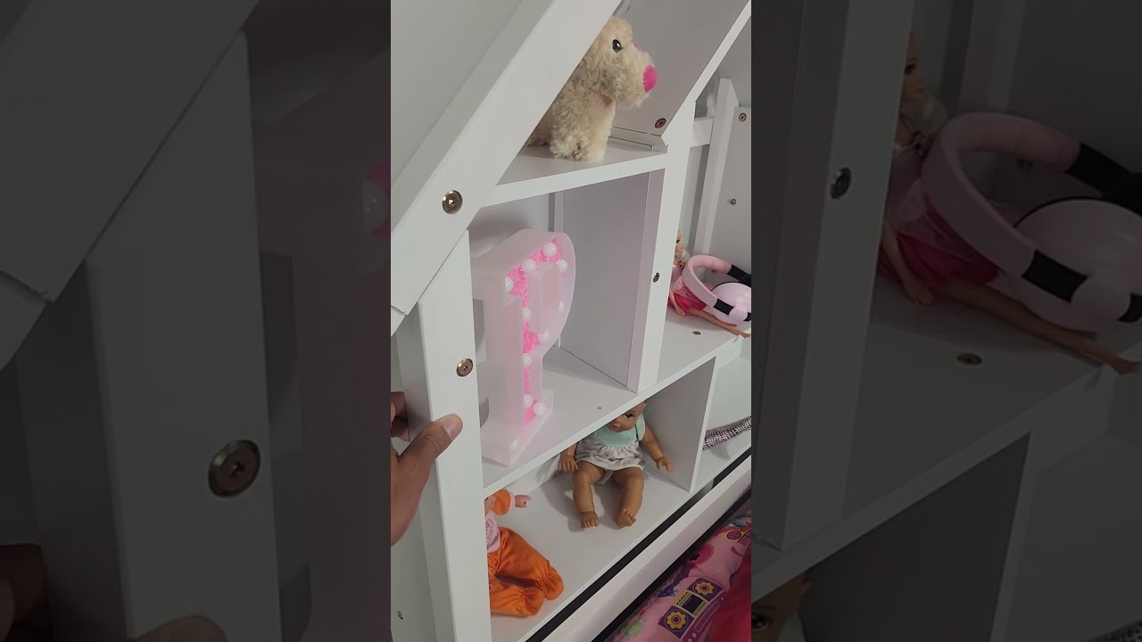 Harper & Bright Designs Twin House Bed with Bookcase Headboard - The Dream Bedroom for Kids