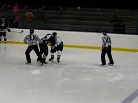 James Brooks vs. Chase Tippin, December 31, 2009 - Evansville IceMen vs ...