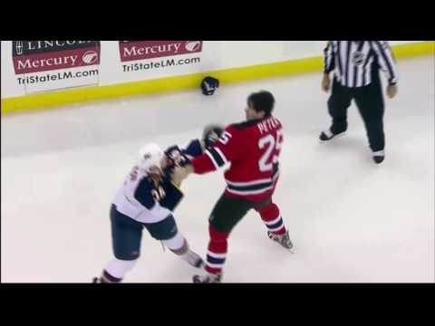 Eric Boulton vs. Andrew Peters, October 16, 2009 - Atlanta Thrashers vs ...