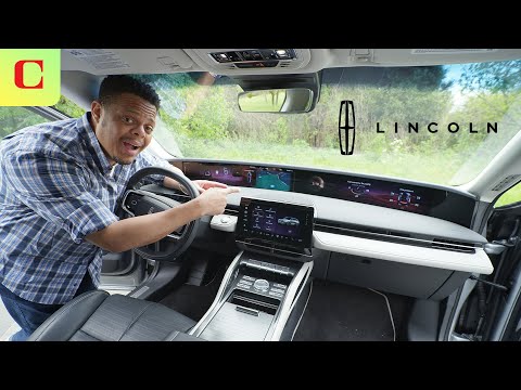 Lincoln's Ultrawide Dashboard Display Road Tested