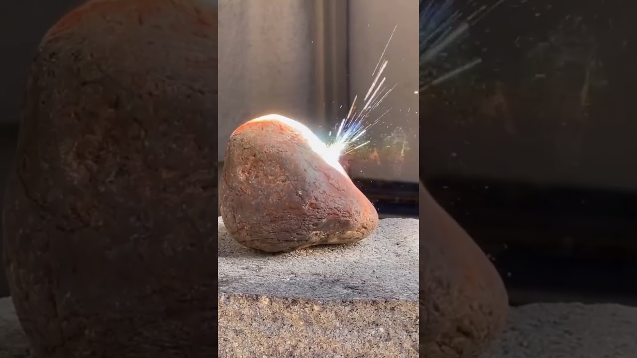 Giant Fresnel lens melts rock☀️🔥