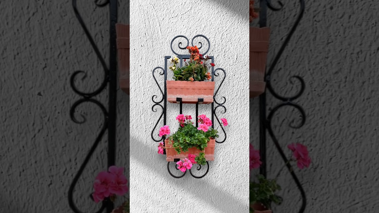 Maceteros de pared para tus plantas de exterior