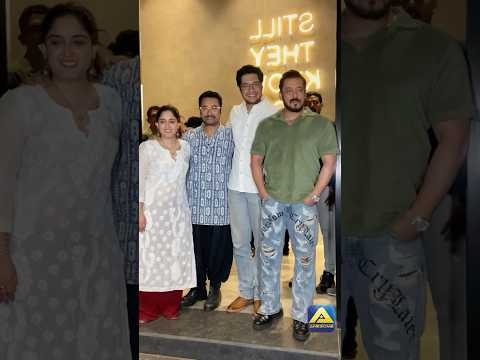 Salman Khan joins Aamir Khan at Junaid Khan's Loveyapa Premiere | Andaz Apna Apna