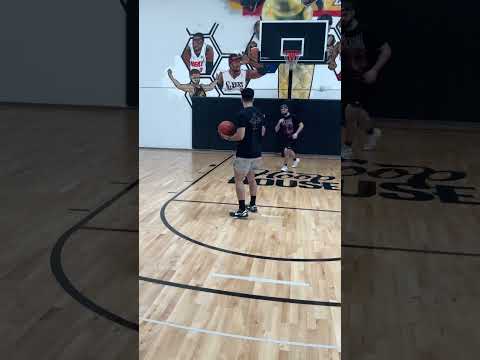 nail this turn around jumper! #basketball
