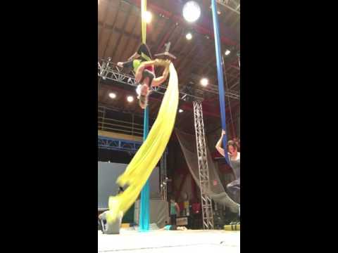 Center inversion to single star drop – AERIAL ELEMENTS