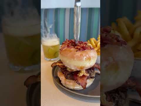 GM Double Doughnut Burger @thegreatmaple