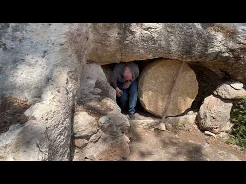 Putting Craig in a tomb – Bible Background