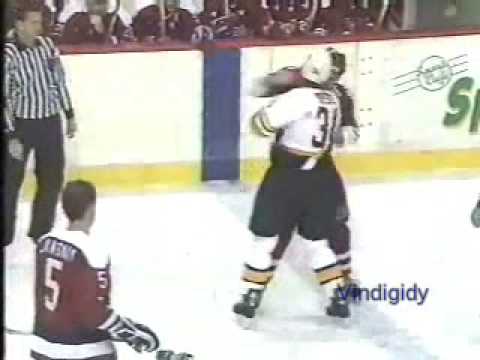 Alan May vs. Lyndon Byers, December 09, 1989 - Washington Capitals vs ...