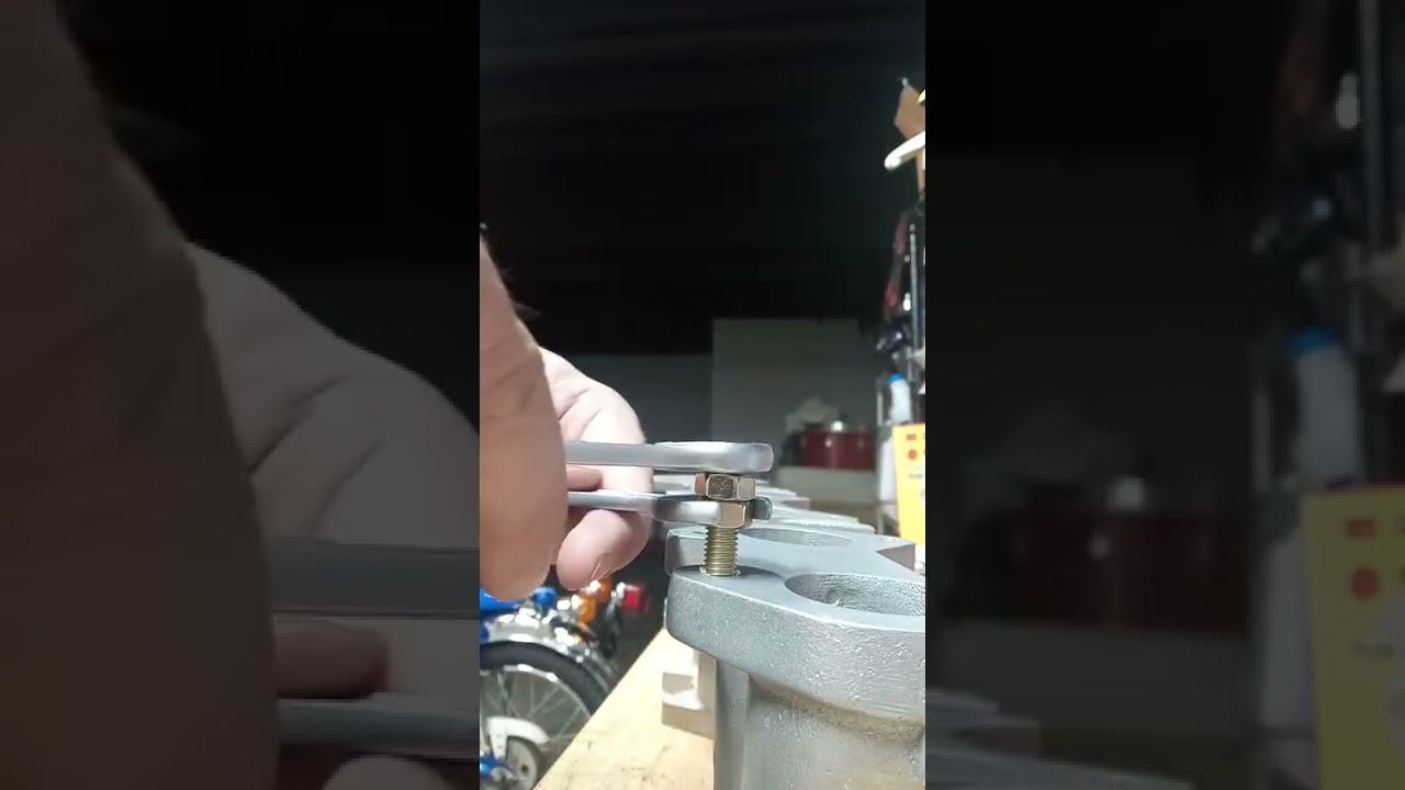 How to remove/install a stud