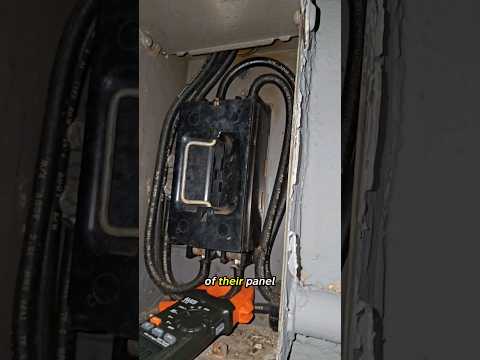 Part 2 of old smokey the melting 100 amp fused disconnect replacment. Simon Electric