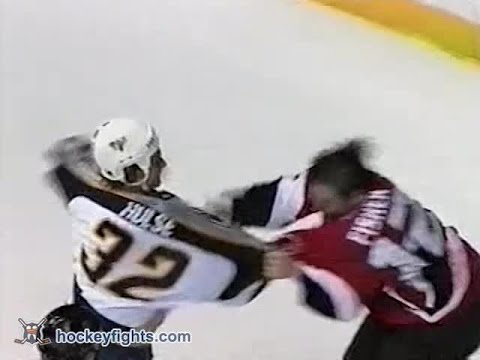 Mike Fisher vs. Cale Hulse, December 30, 2002 - Ottawa Senators vs ...