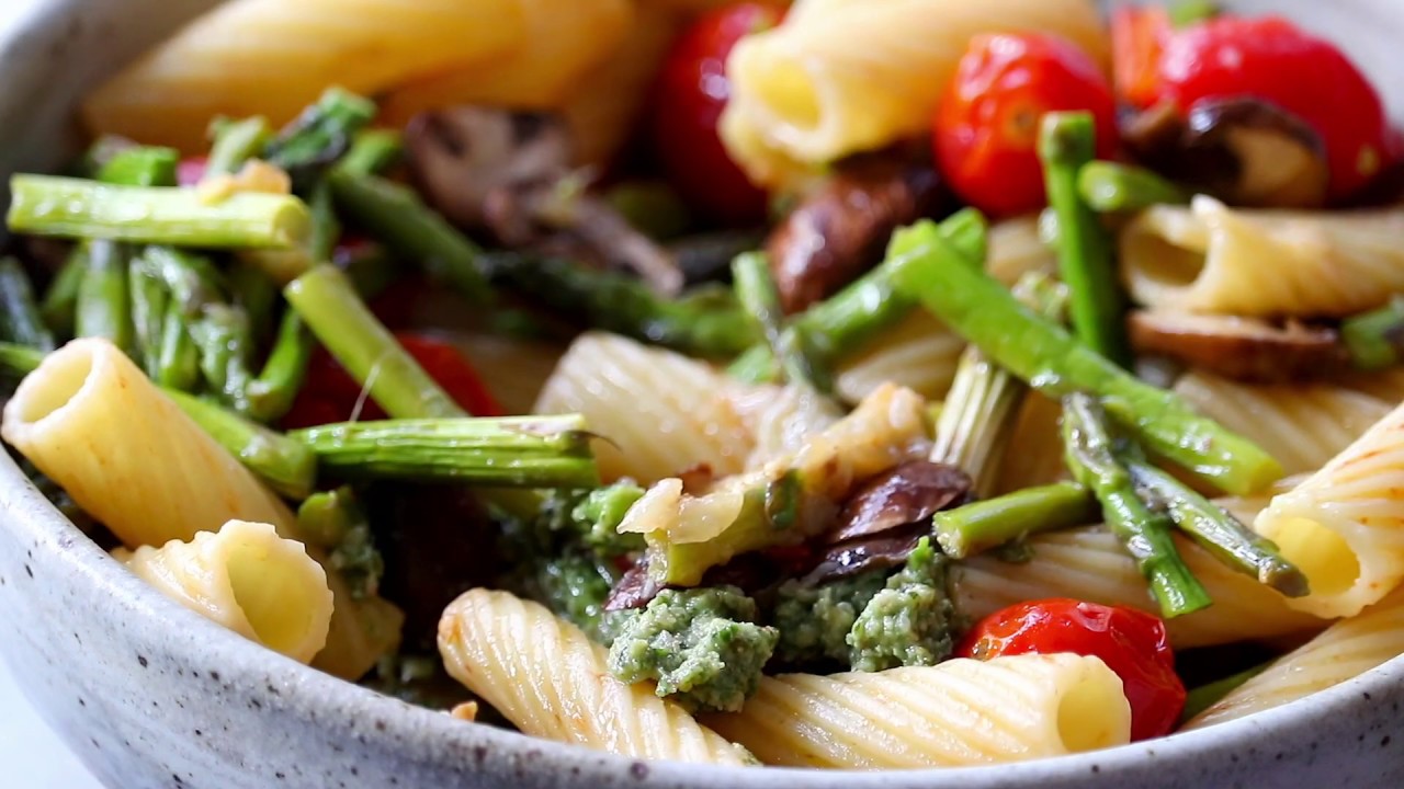 Farmers' Market Pasta with Walnut Pesto
