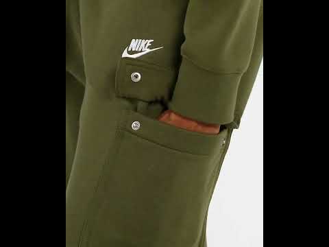 Nike Sportswear Club FleeceMen's Cargo Pants$55