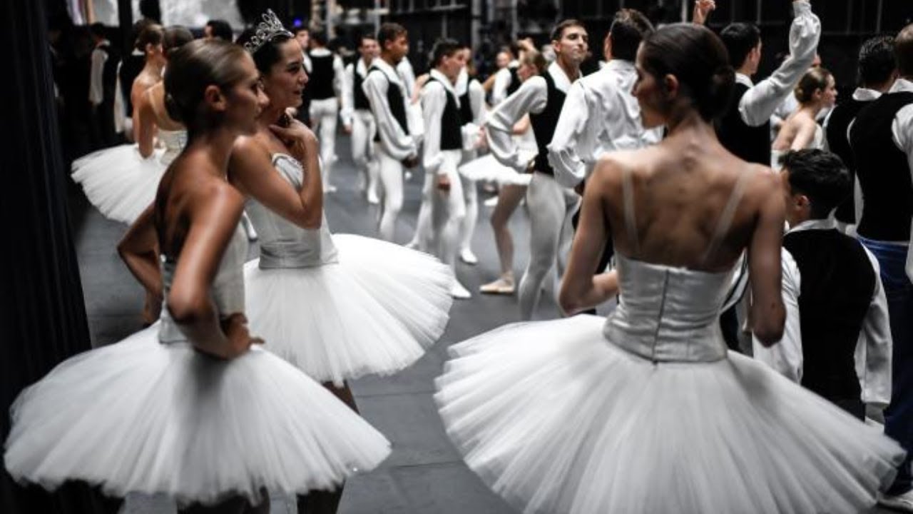 How To Choose The Right Ballet Outfit?