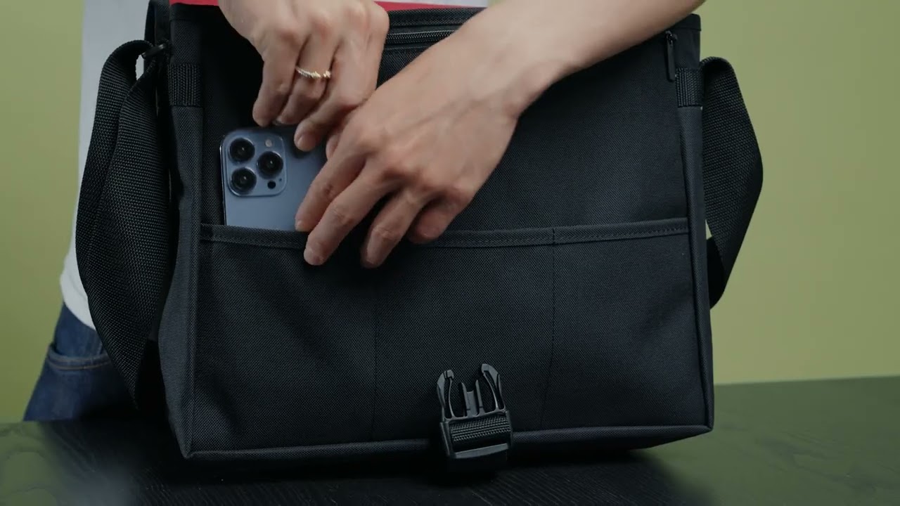 Manhattan Portage Deluxe Computer Bag (13 in.)