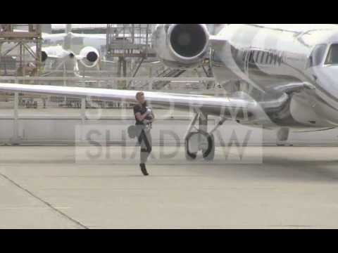 EXCLUSIVE - Charlize Theron and her Baby Boy Jackson taking a private flight in Paris