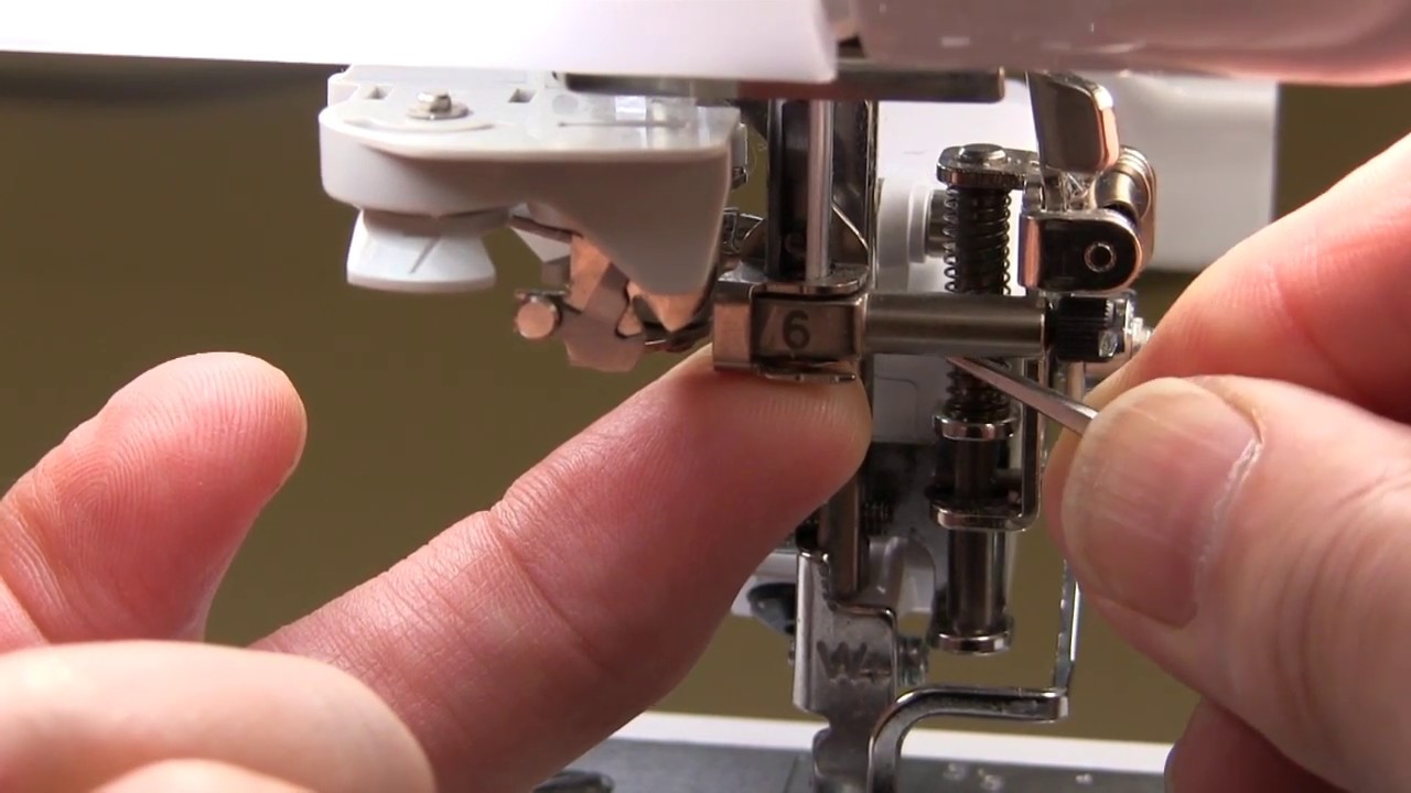 Adjusting thread guide