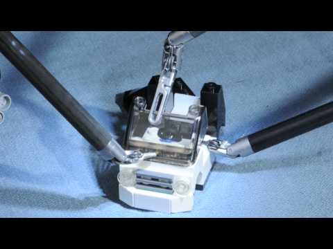 Seattle Doctor Builds Lego Car Using da Vinci Robot