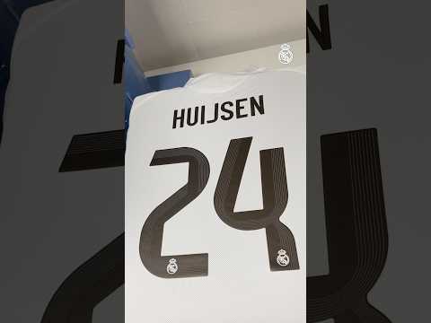 🔢 Our new No.24! 🌟 Huijsen #WelcomeHuijsen #RealMadrid