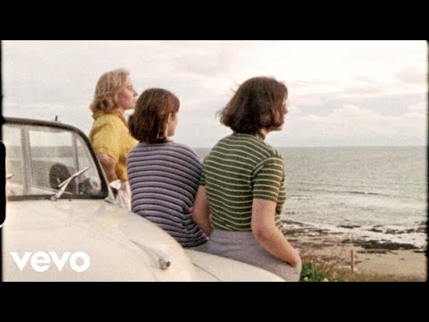 New Music: Girl Ray ‘Girl’ – Indie Through The Looking Glass