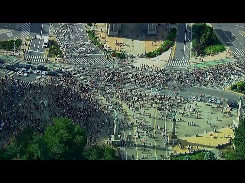 Aerials show thousands of protesters in NY, Boston