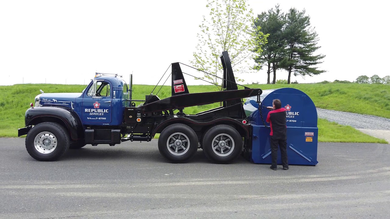 1965 Mack B-53 Truck of the Month, March 2021