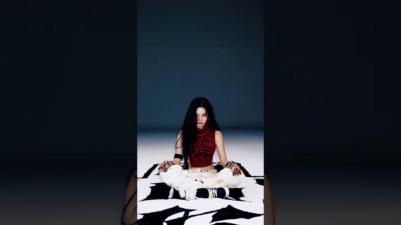 ˚𝜗𝜚˚⋆┊ aespa dirty work wallpapers (4K)