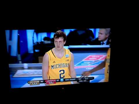 Montrezl Harrell: MONSTER Dunk vs Michigan
